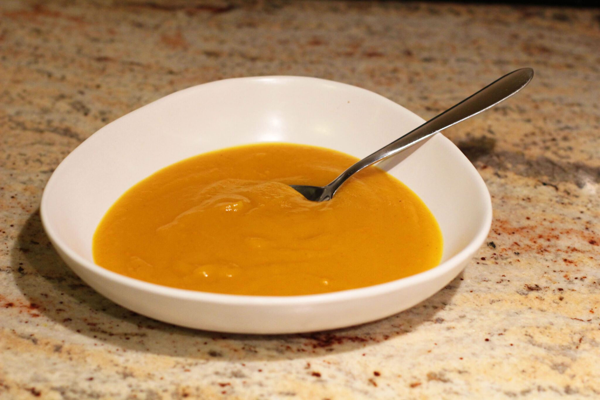 Velouté de potiron au lait de coco et au curry - LBHL Diététique